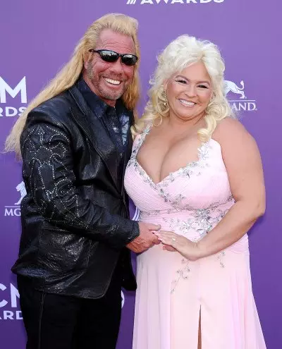 ດາວ 'Dog the Bounty Hunter' ດາວ Duane Chapman ເວົ້າວ່າລາວ 'ໂສກເສົ້າ' ໃນວັນຄົບຮອບຂອງລາວກັບພັນລະຍາຂອງລາວ Beth