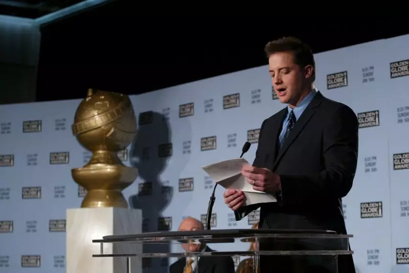 Brendan Fraser ၏နောက်ကျောသည် 'The Mummy' မှသူ၏နောက်ဆုံးတစ်ကျော့ပြန်ဖြစ်လာမှုကိုကြည့်ရှုပါ။