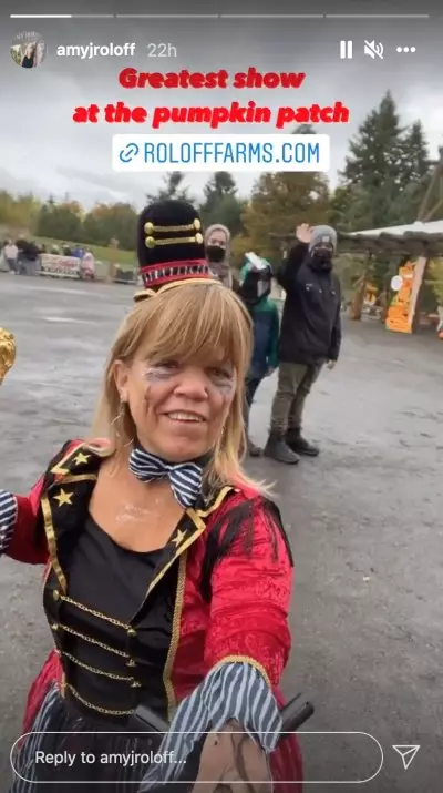 Amy Roloff Costume