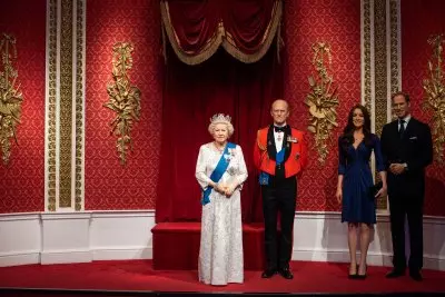 As figuras de cera de Madame Tussaud derriba a Meghan e Harry