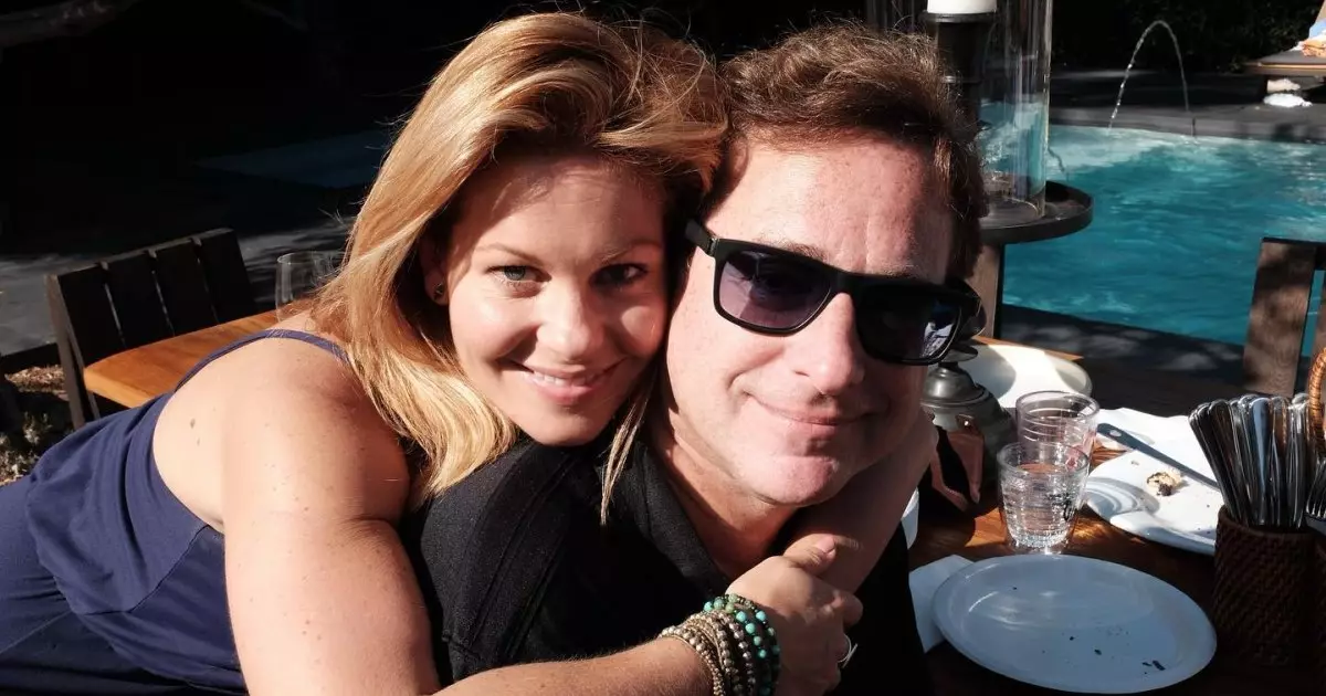 Candace Cameron Bure onthul laaste tekste van wyle Costar Bob Saget