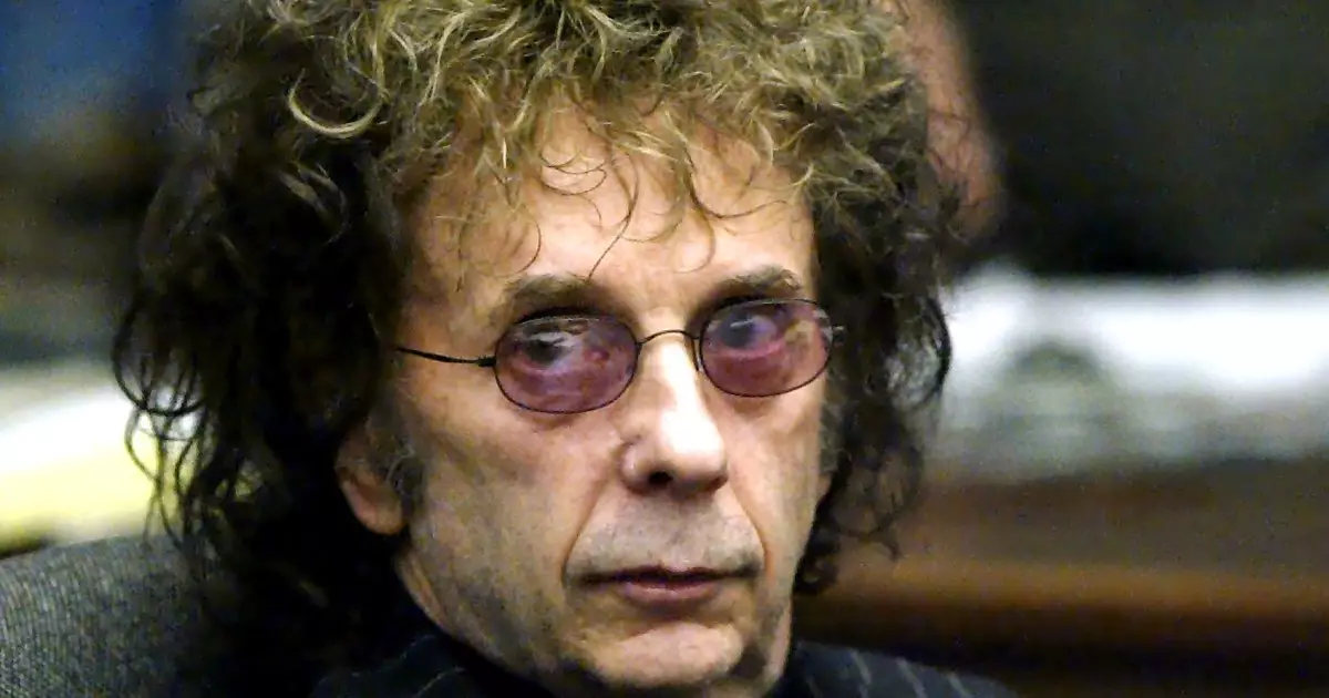 Soo-saare Muusigga Phil Spector ayaa geeriyooday isagoo 81-jir ah ku-shaqeynaya Xukunka Xabsiga