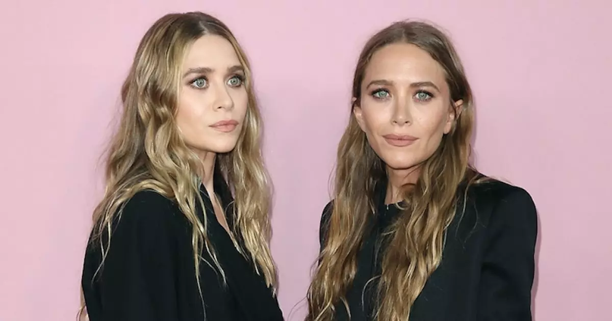 I-Net Worth KaMary-Kate Olsen Ehlaba Kahle Ifakazela Ukuthi Uzobe Elungile Phakathi Kwesehlukaniso sika-Olivier Sarkozy