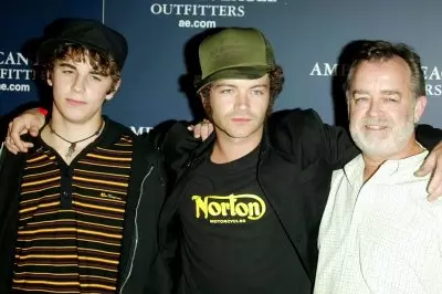 គ្រួសារ Danny Masterson មកពីបងប្អូនបង្កើតរបស់គាត់ ឪពុកម្តាយរបស់គាត់។