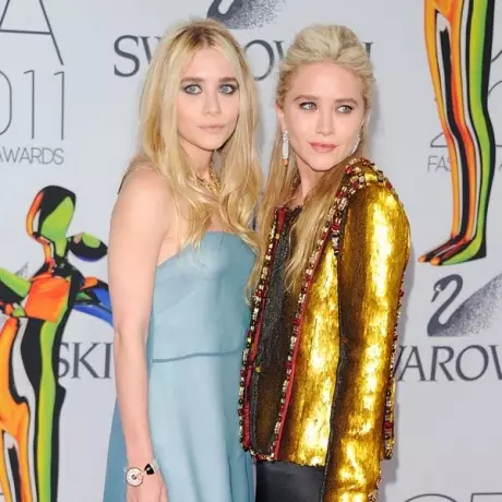 UMary-Kate no-Ashley Olsen baveze ukuthi bayesula ekulingiseni Ngokuvuna Imfashini - In Touch Weekly