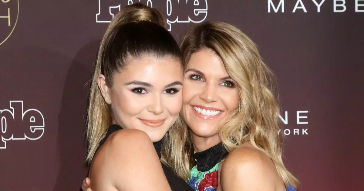 Olivia Jade non cre que o escándalo de admisión sexa a súa "culpa"