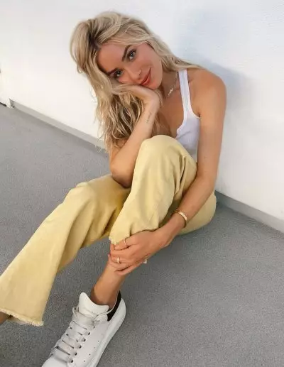 Posición social de Cassie Randolph