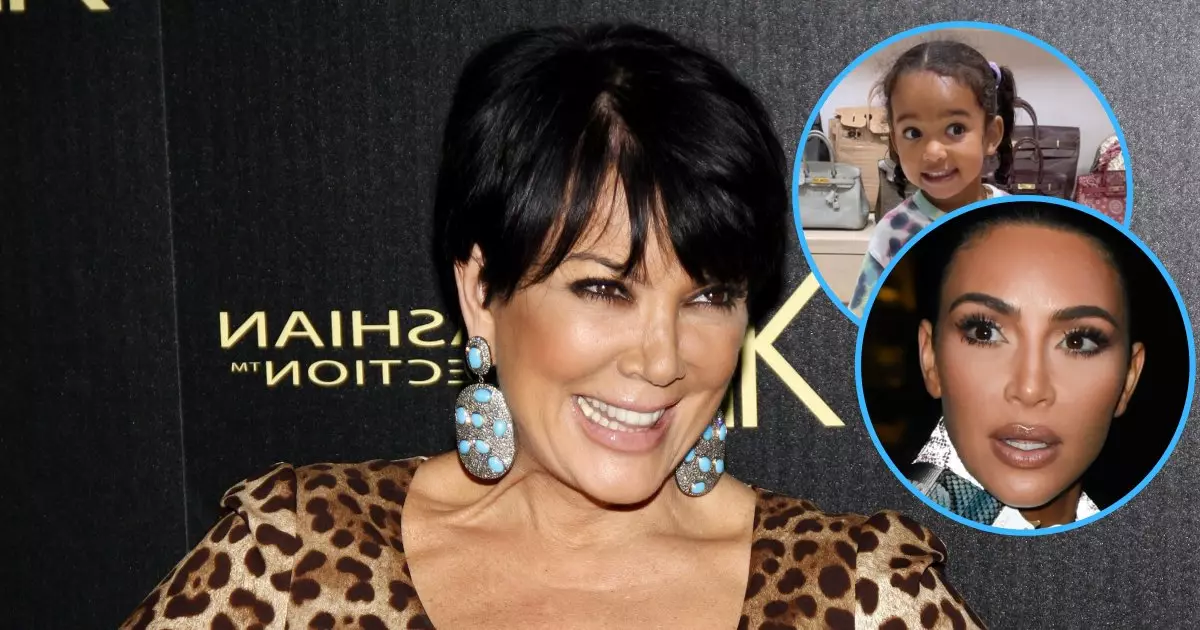 Kris Jenner virðist birta, síðan eyðir, ósíuðri mynd af Kim