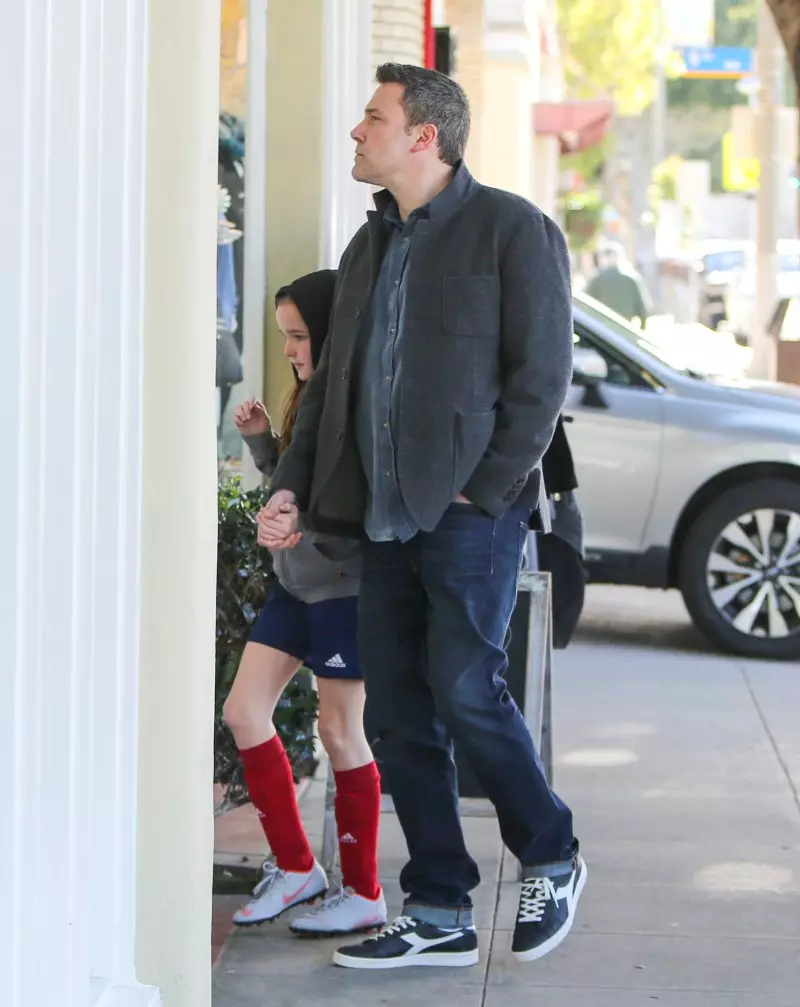 Ben Affleck i Seraphina Affleck napolju