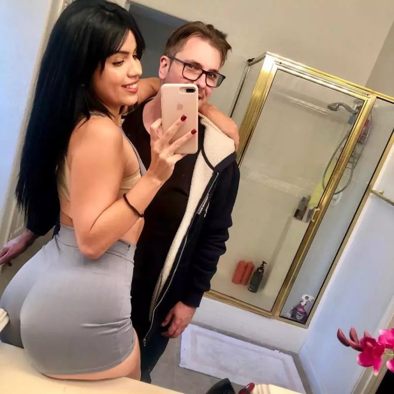 90 Day Fiance Star Larissa jewo O Nilo Owo Support Lẹhin Colt ikọ