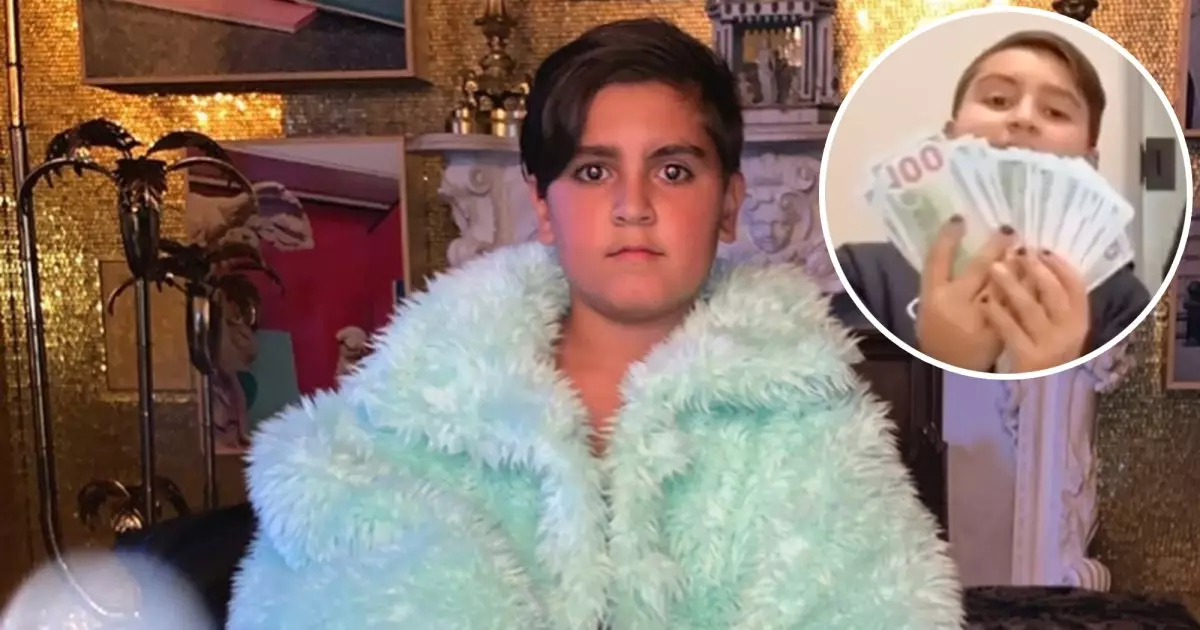 Mason Disick ua fa'aalia le 100 tala i le TikTok Vitio Toe Fa'aalia.