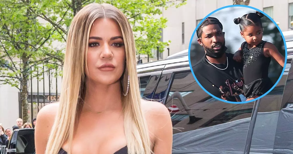 Khloe Kardashian โพสต์เกี่ยวกับ 'ช่วงเวลาที่เจ็บปวด' ท่ามกลางละครเด็ก Tristan