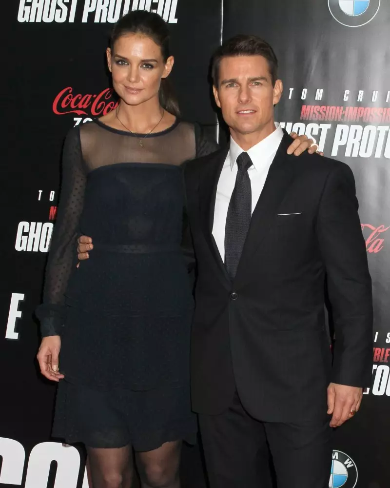 Katie Holmes azt mondja, hogy Tom Cruise-tól való válása intenzív volt