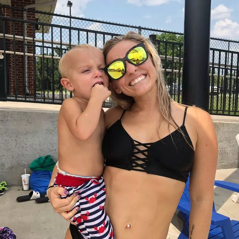 Mackenzie-McKee-Lashes-Out-at-Fans-Son-Nudity