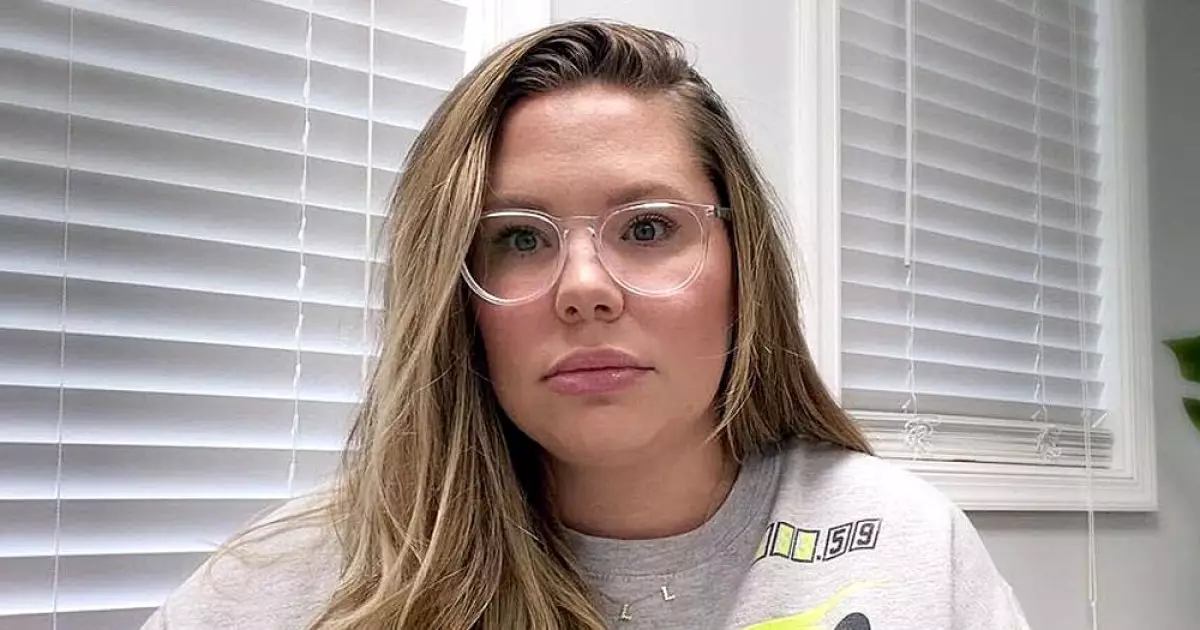 U-Kailyn Lowry Wembula Izinhlelo Zokuhlinza Ngepulasitiki Ngemva Kokuthola Inzondo Ye-Inthanethi