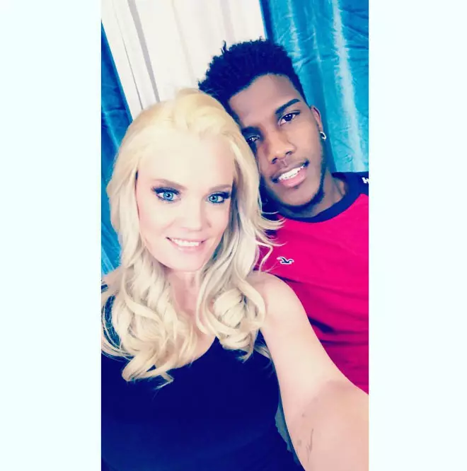 Η Ashley Martson απαντά στην απελευθέρωση του Jay Smith από το ICE Custody