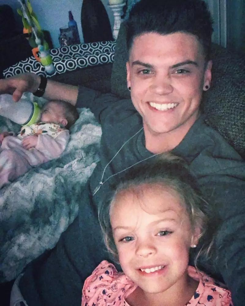 Teen Mom Tyler Baltierra เรียกว่า Feminine