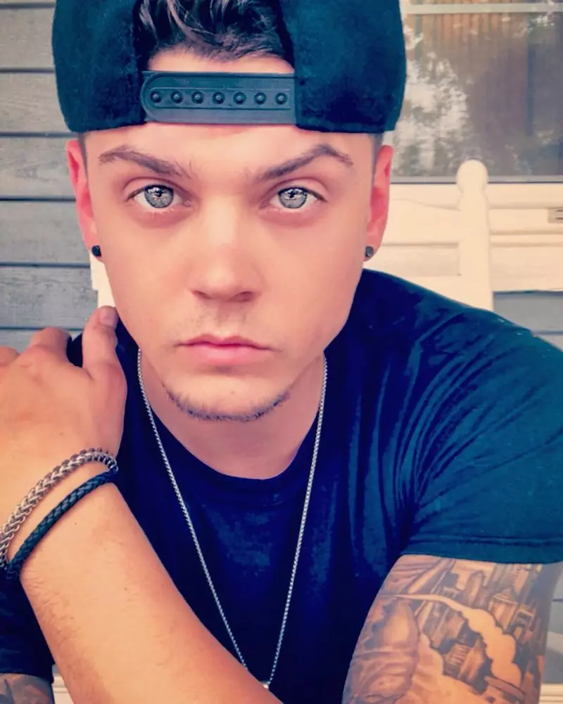 Teen Mom Tyler Baltierra เรียกว่า Feminine