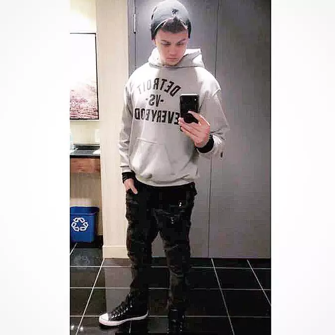 Teen Mom Tyler Baltierra เรียกว่า Feminine