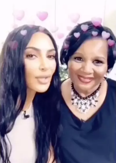 Kim Kardashian သည် SKIMS Campaign ၏ မော်ဒယ်လ် Alice Marie Johnson ကို ပြစ်တင်ရှုတ်ချခဲ့သည်။