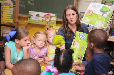 OutDaughtered Blayke aide ses sœurs à préparer l'école