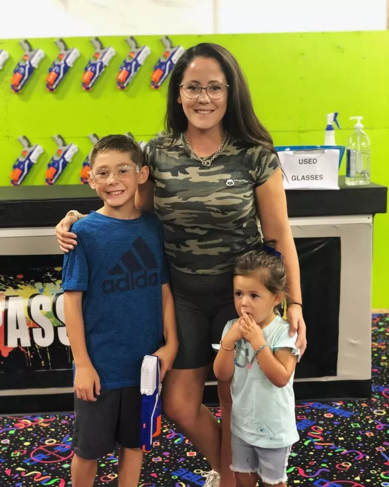 Jenelle Evans ข่าวลือเรื่องการตั้งครรภ์ Joking Spanx