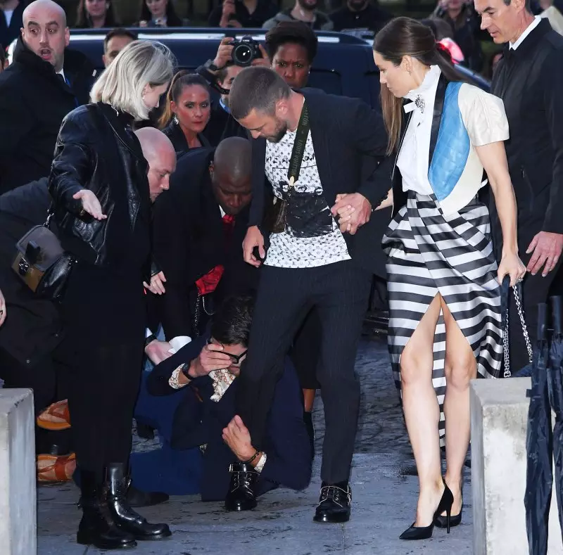 Justin Timberlake o ile a Tobana le Fan Louis Vuitton Show Jessica Biel