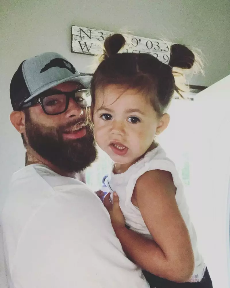 David Eason ยื่นรายงานของตำรวจท่ามกลางข้อกล่าวหาว่า Jenelle และลูกสาว Ensley หายตัวไป