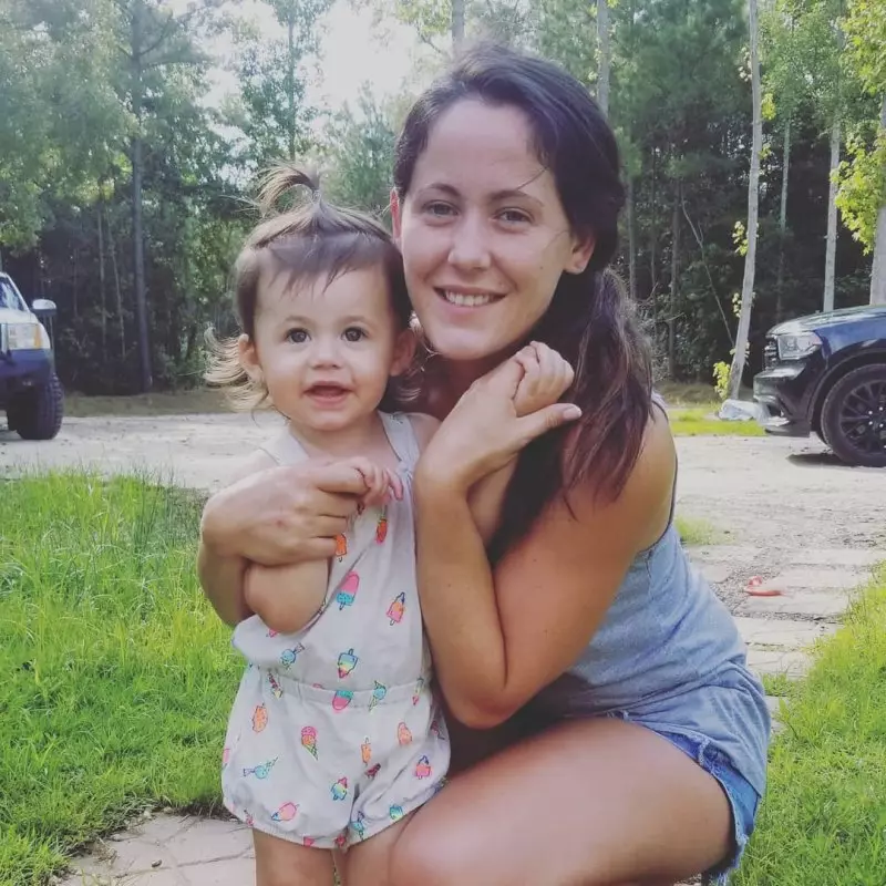 大衛·伊森 (David Eason) 發布關於結婚戒指離婚 Jenelle 的帖子