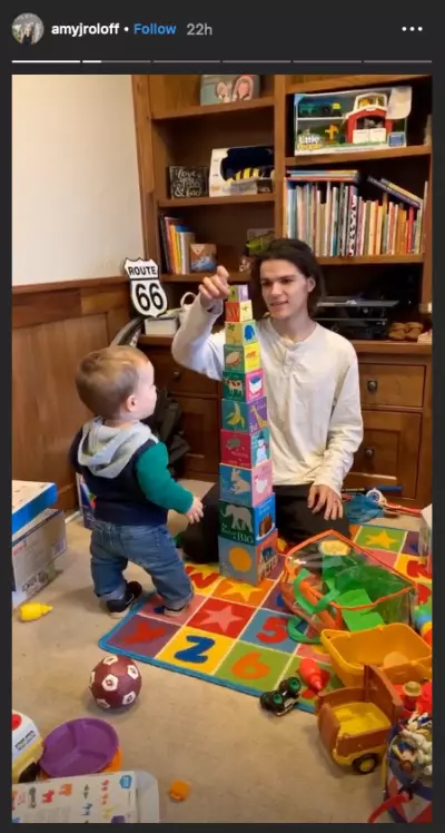 jackson ndi jacob roloff building tower pamodzi