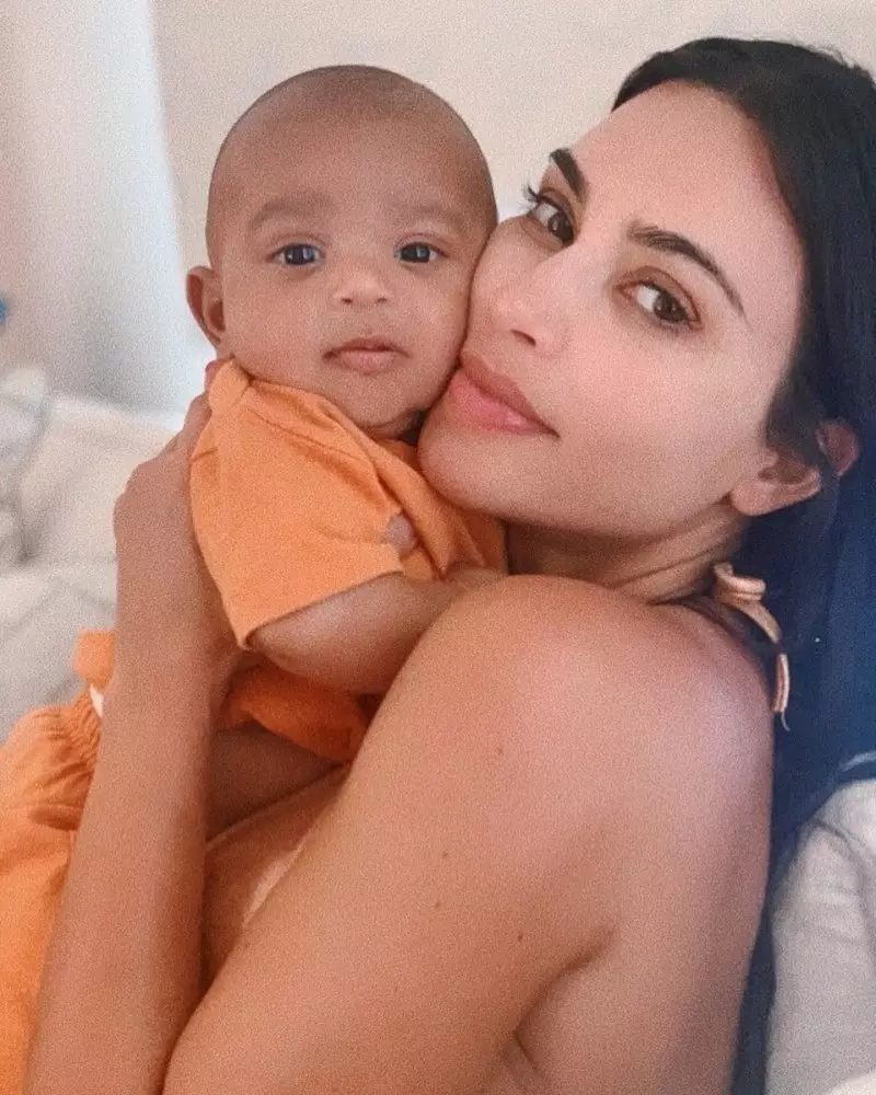 Psalm West ជាមួយ Kim Kardashian