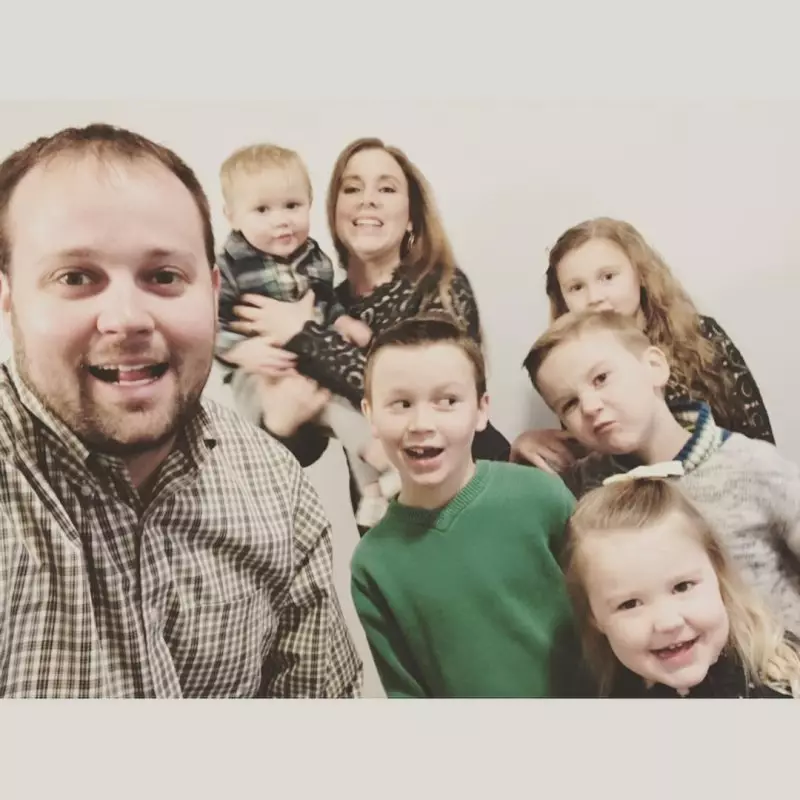 September 2020 12-jähriges JubiläumJosh Duggar und Anna Relationship Timeline