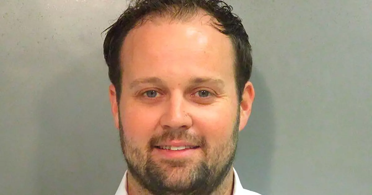 Josh Duggar Jqatta' 34 Għeluq il-Ħabs: Huwa permess Viżitaturi?