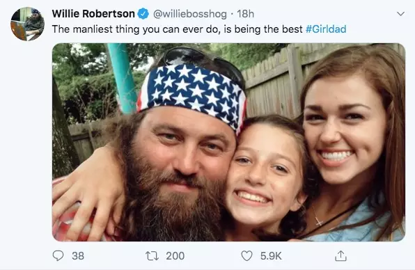 Willie Robertson brul oor sy dogters