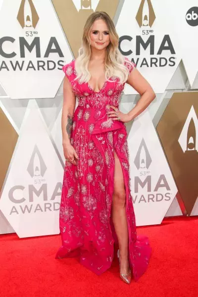 Obleka Miranda Lambert vroče roza obleka 2019 CMAs