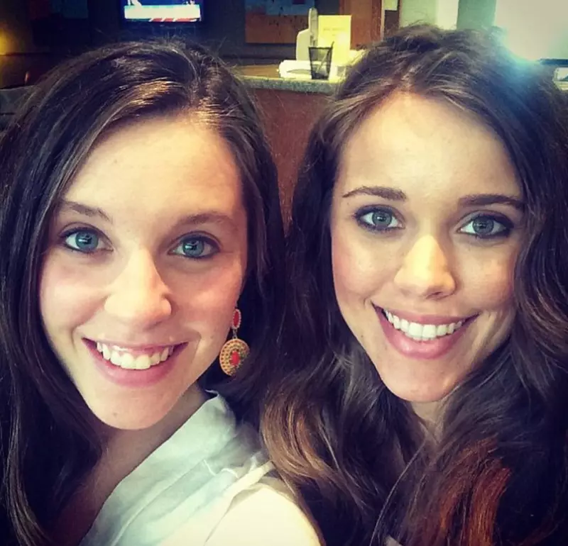 jill-and-jessa-duggar