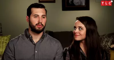 Jinger Duggar olhar de adoração