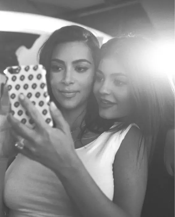 kim-kardashian-kylie-jenner-kwifotoza-instagram