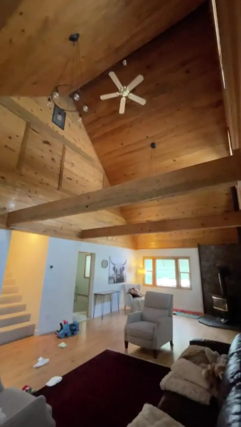 Roloff Cabin Ceilings