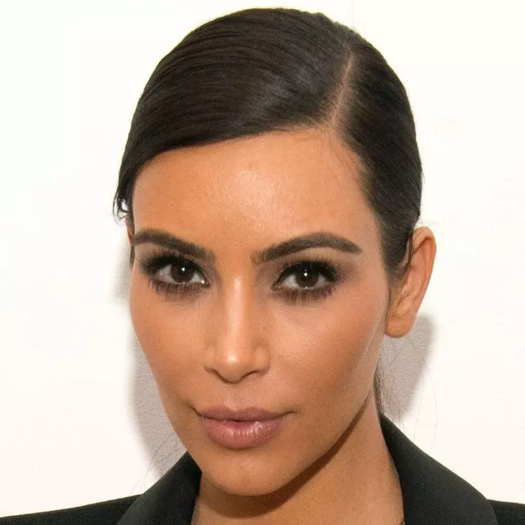 kim-kardashian-face-plastic-surgery-10-7