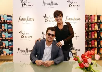 Rob Kardashian Artus جارج ساک لانچ