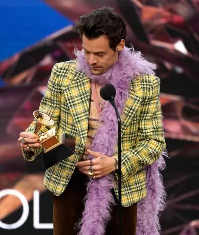 Taylor Swift sameinast fyrrverandi Harry Styles á ný í Grammy-myndbandinu 2021 á bak við tjöldin