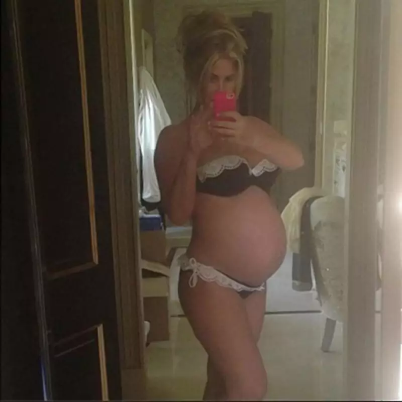 kim-zolciak-tehotne-bikiny