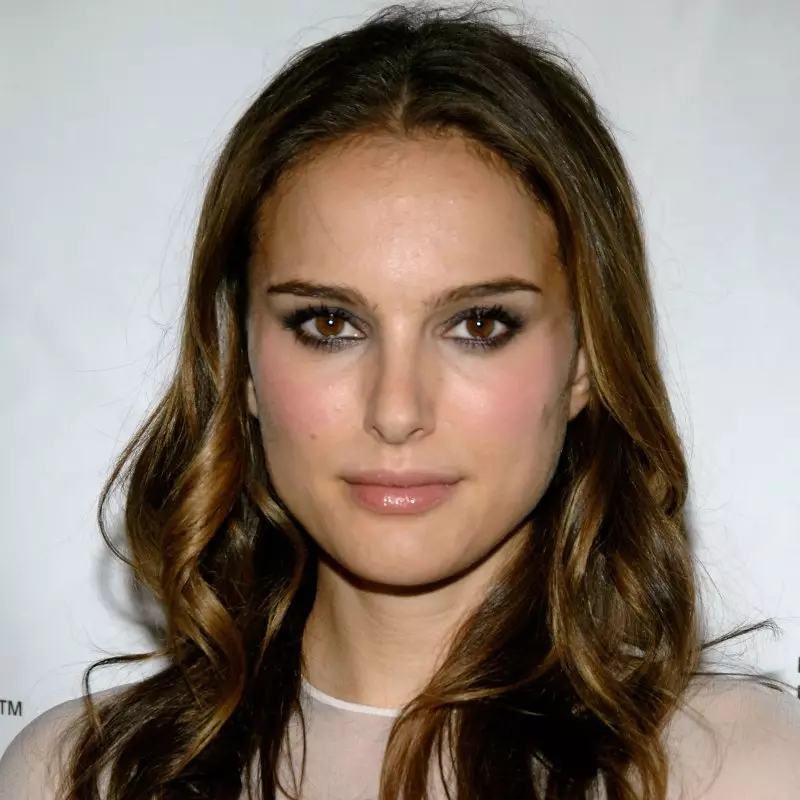 natalie-portman-nov-2010