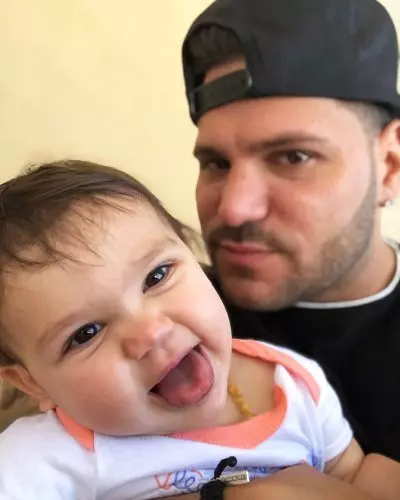 Jersey Shore Ronnie Ortiz-Magro kaj Jenn Harley Filino Ariana Sky Plej Belaj Fotoj