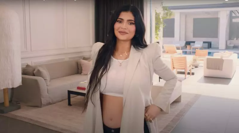 Kylie Jenner Περιήγηση στο σπίτι στην Καλιφόρνια