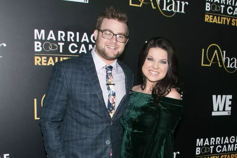 amy-duggar-dillon-konge-ægteskab-boot-camp-reality-stjerner