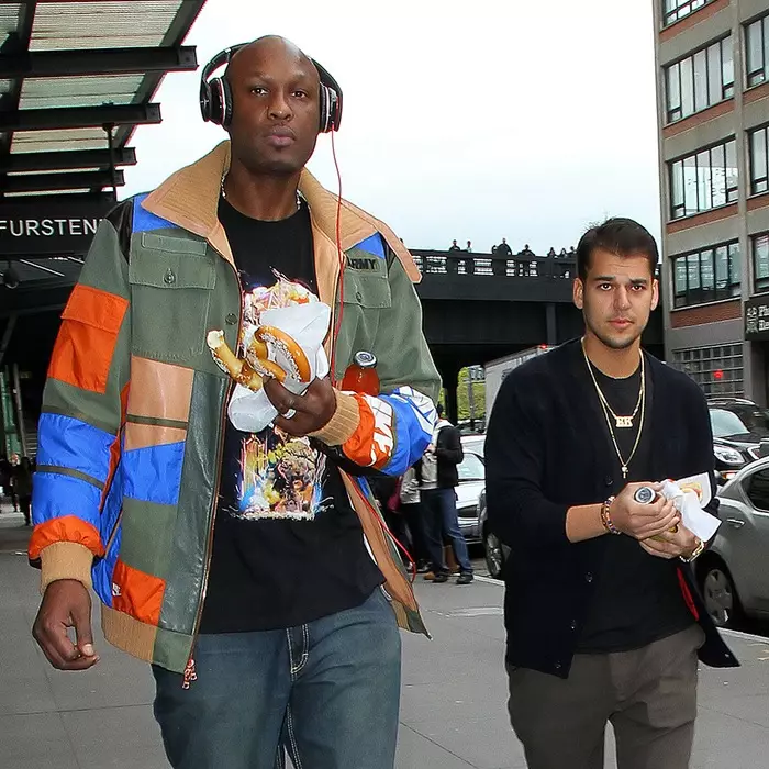 lamar-odom-kardashians-splash14