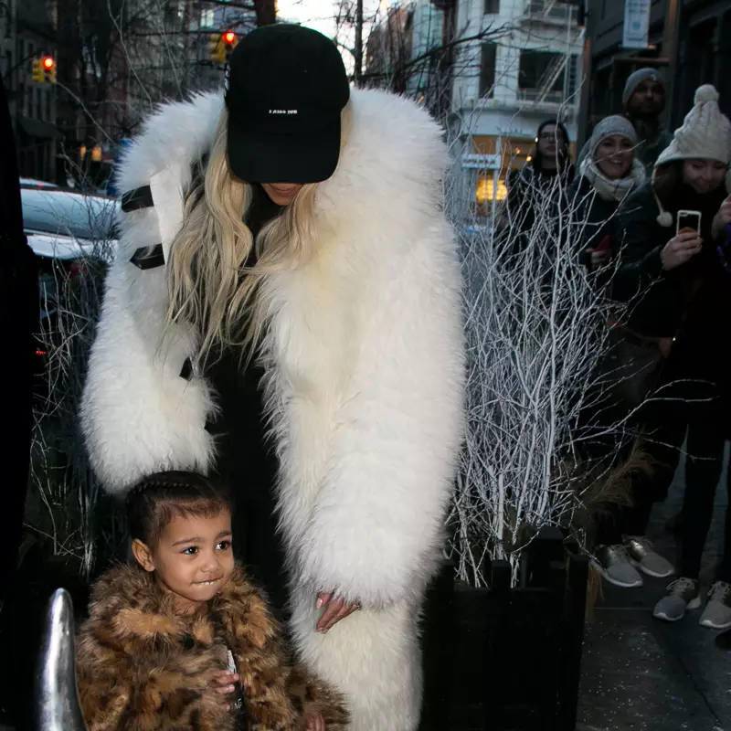 kim-kardashian-north-west-4