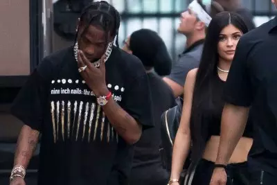 kylie jenner travis scott splash